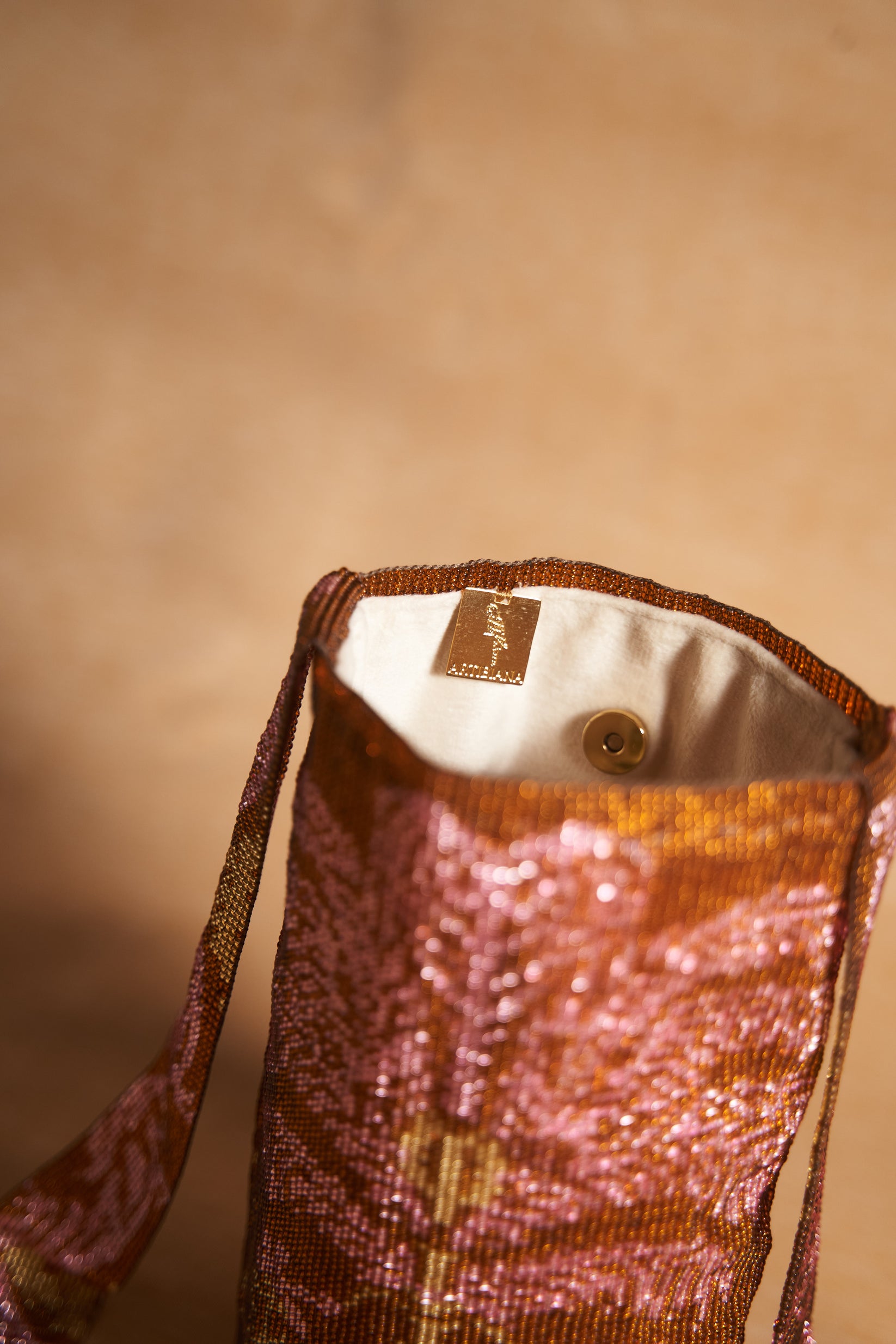 Banti Bag – artibiana internacional